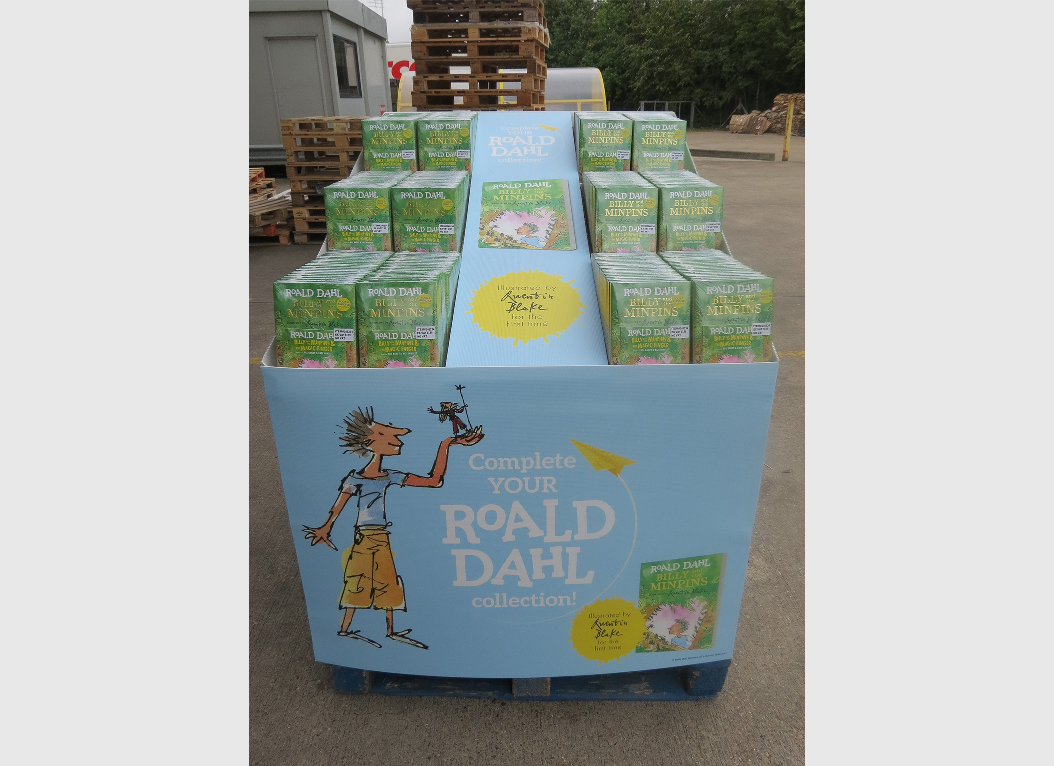 Fluted Polypropylene POS Pallet Wraps | B2B Graphics
