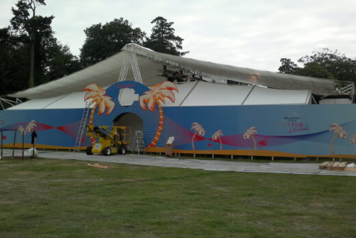 Outdoor Event Solutions - B2B Graphics
